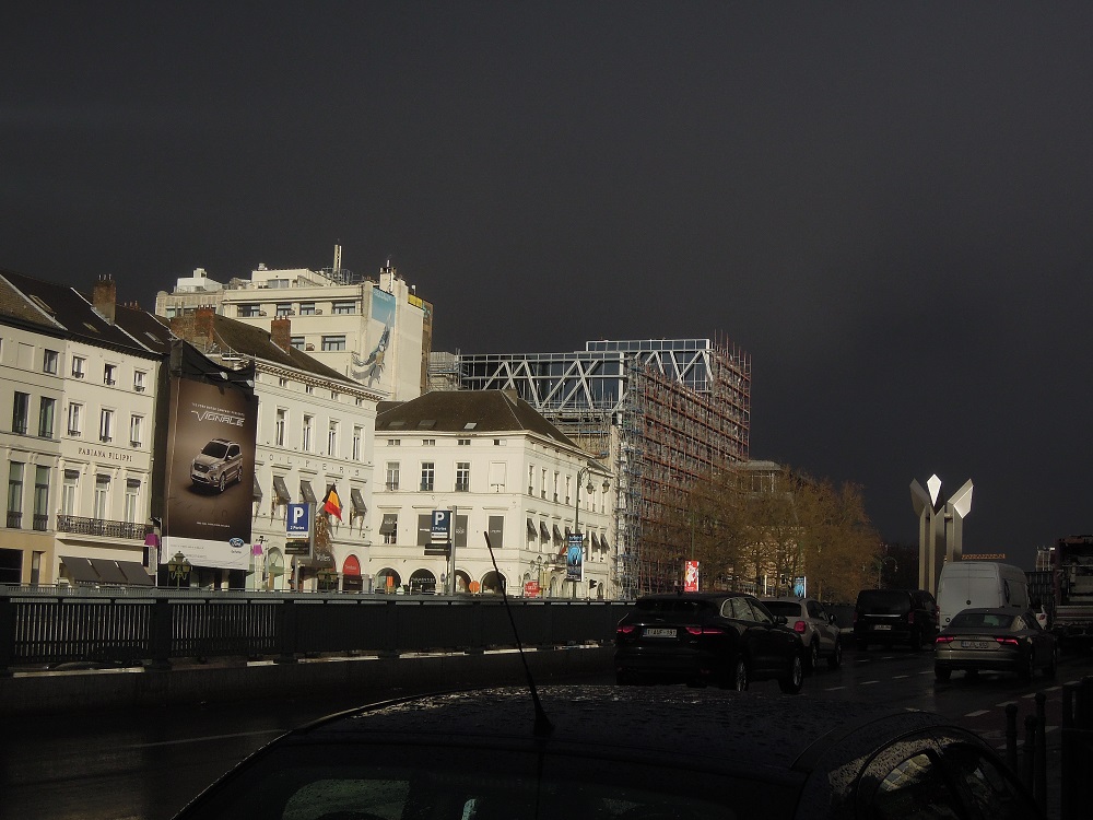 nouveau siège Axa (ancien siège social d'Electrabel, Place du Trône n°1)